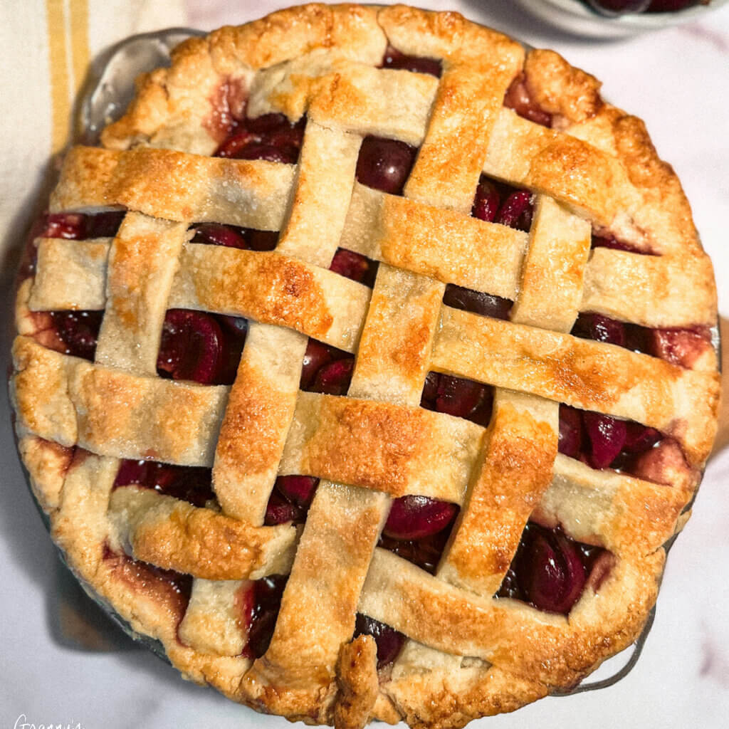 Fresh Cherry Pie - Granny's in the Kitchen